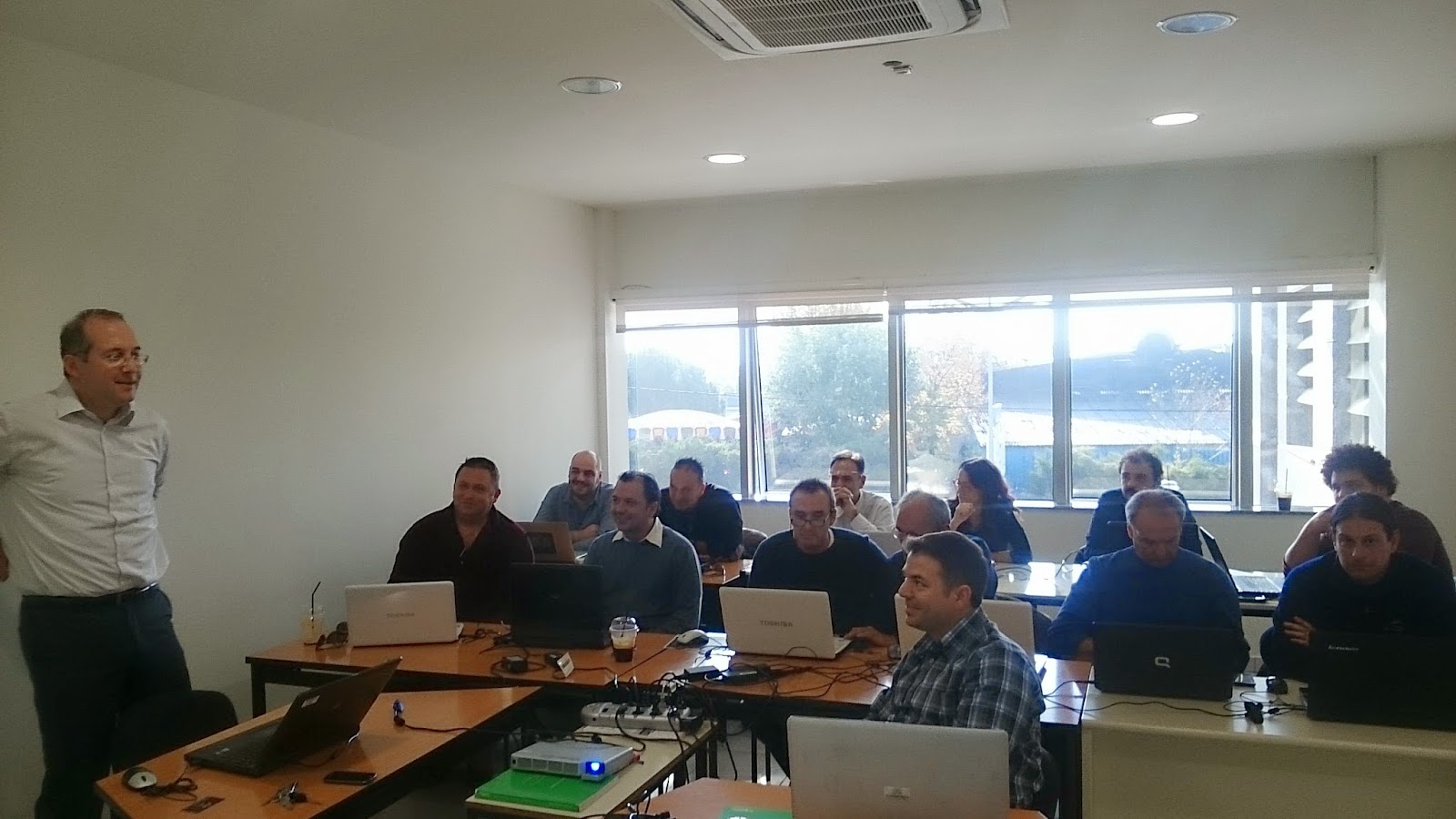 προγραμματισμος PLC-κτιριακοι αυτοματισμοι-instabus-εξυπνο σπιτι ...