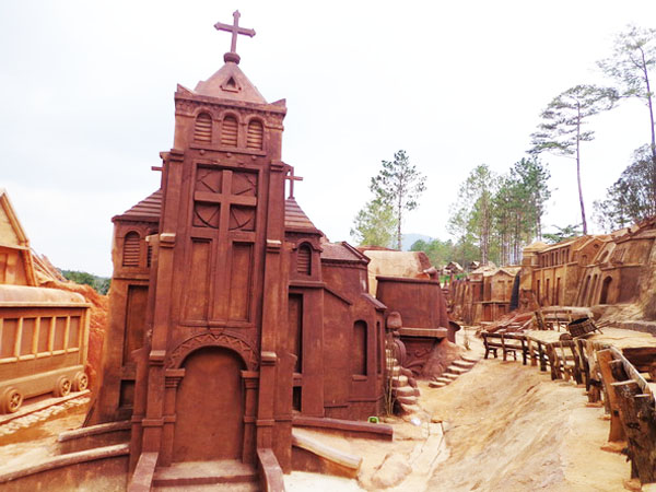 Khám phá đường hầm điêu khắc Đà Lạt - Thế Giới Đó Đây