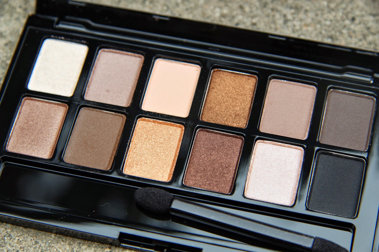 meganscribbles: Maybelline the Nudes Eye Shadow Palette 2014 Review and ...