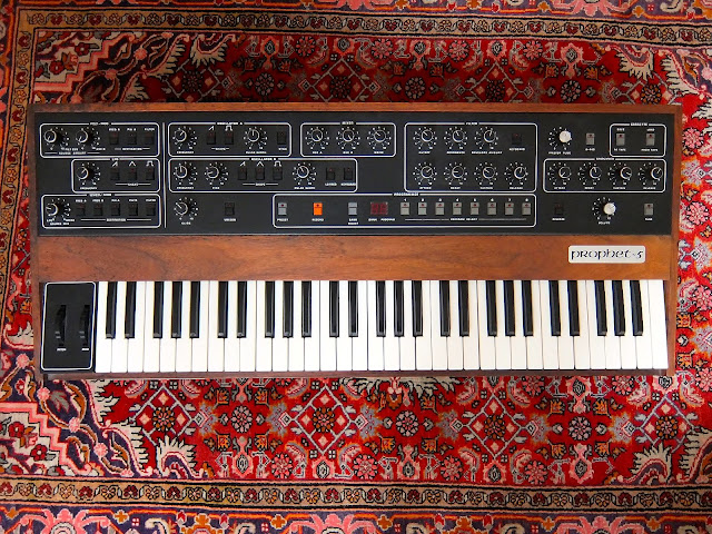 MATRIXSYNTH: Sequential Circuits Prophet 5 SN 3313 + Rare 1005 Poly Sequencer