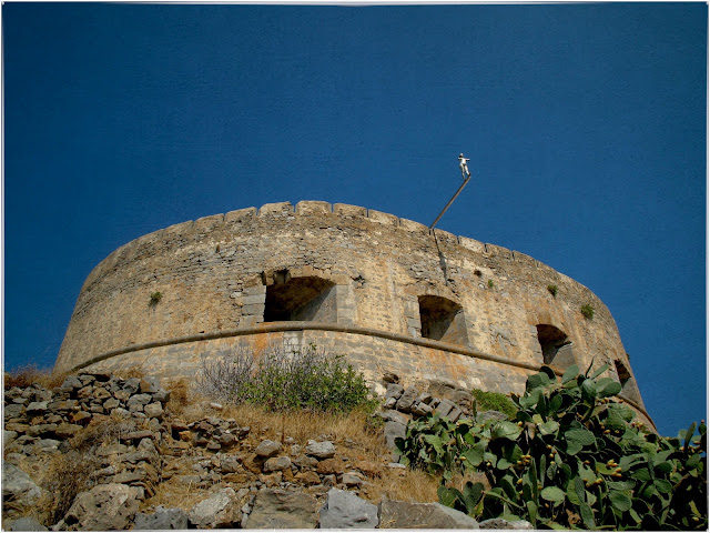 Living In Crete: Spinalonga