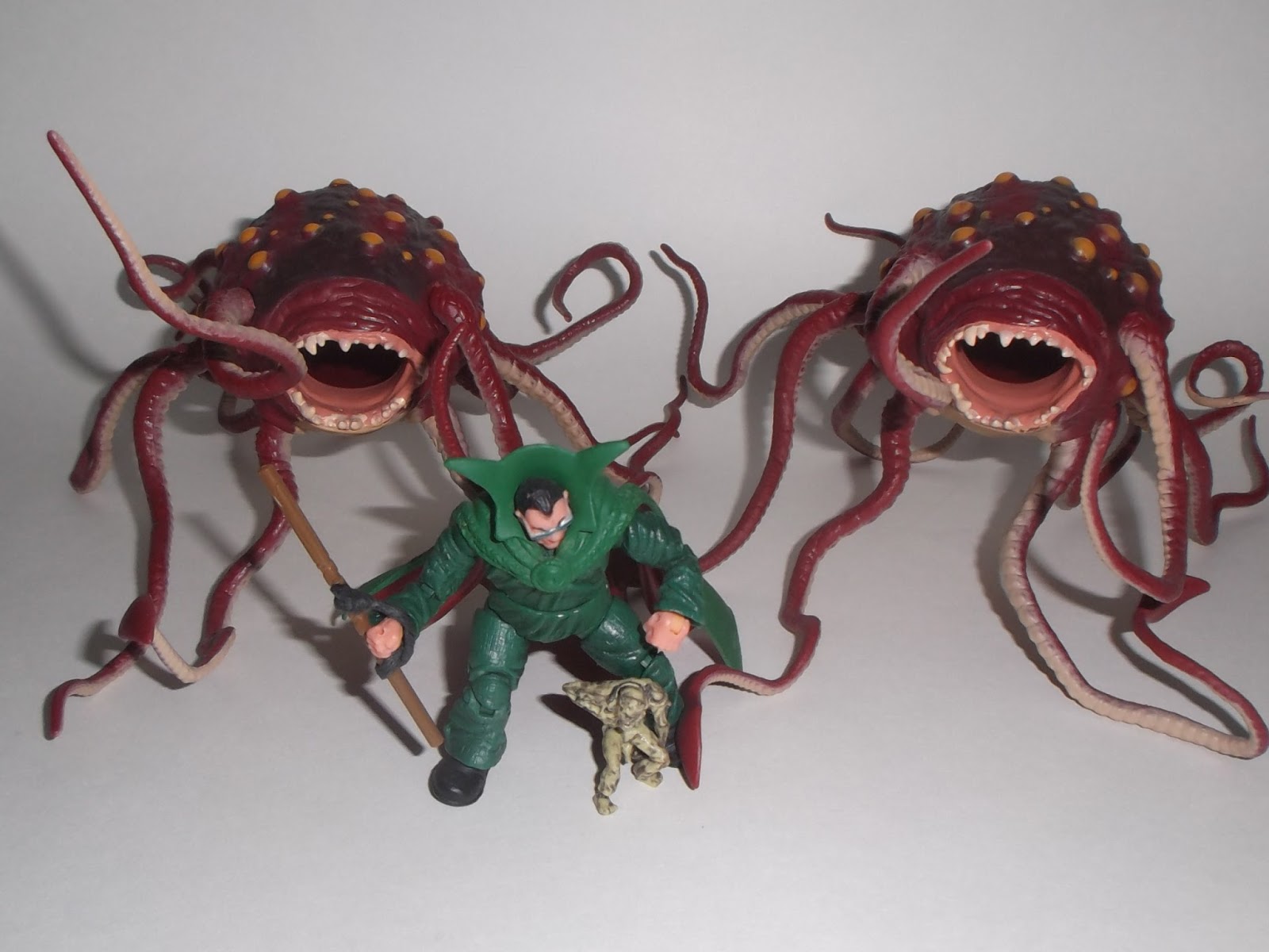 2 MINUTE TOY BREAK!: Rathtar's and the Many Possibilities!