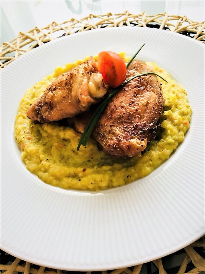 Dobroty na tanieri: Delikátne kuracie stehienka na rasci