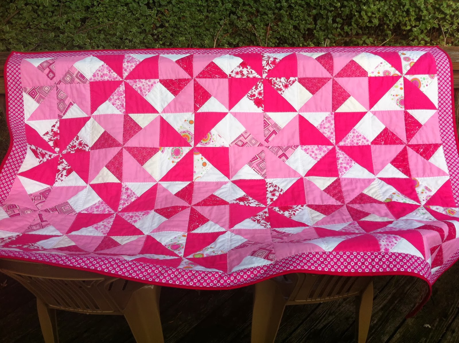 Sew Preeti Quilts: Quilt # 6 - Pink pinwheels