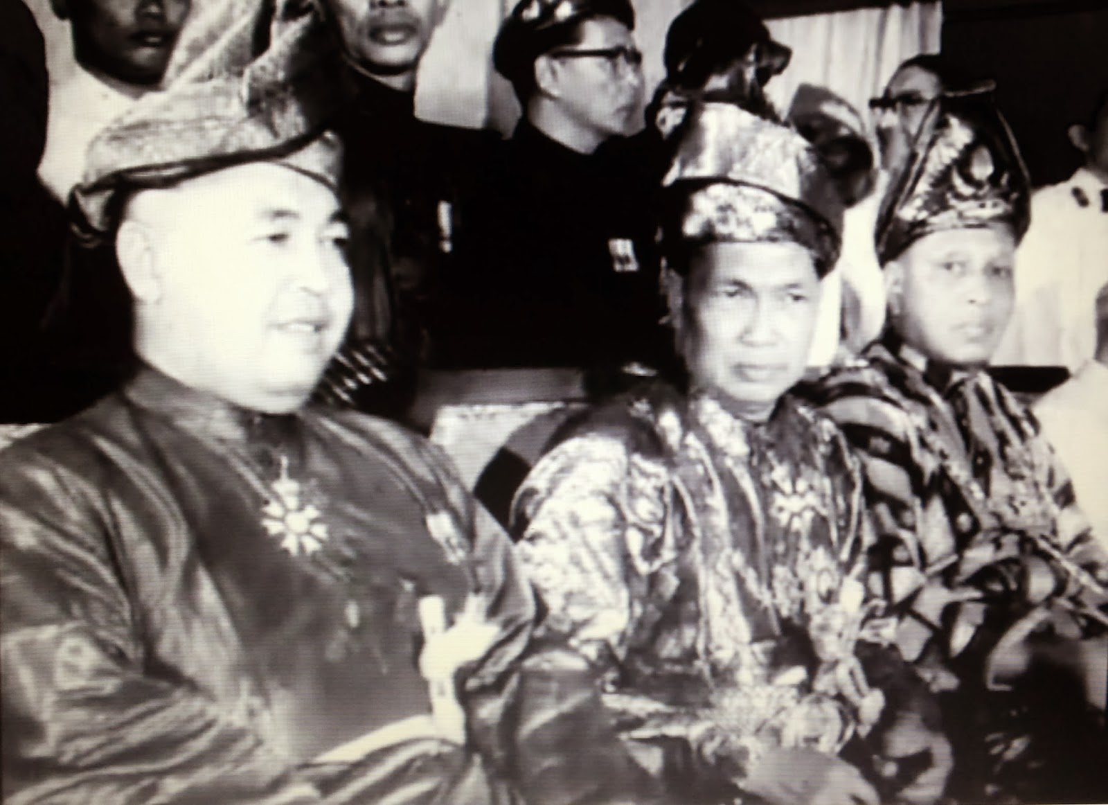 WARISAN RAJA & PERMAISURI MELAYU: Lawatan Raja-Raja Melayu ke Brunei ...