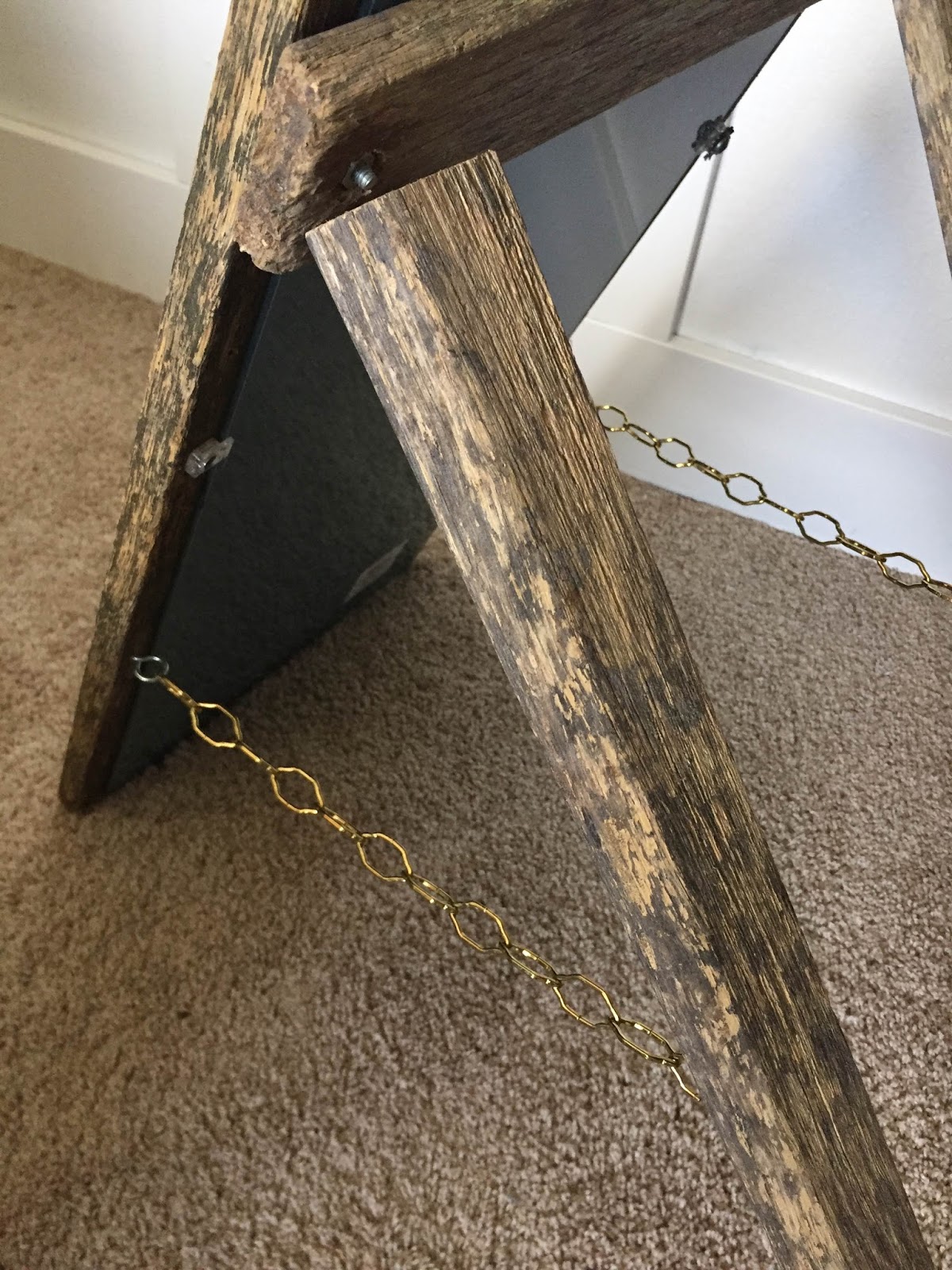 DIY Sunday: Rustic Mirror Frame and Stand | The Dabbling Crafter