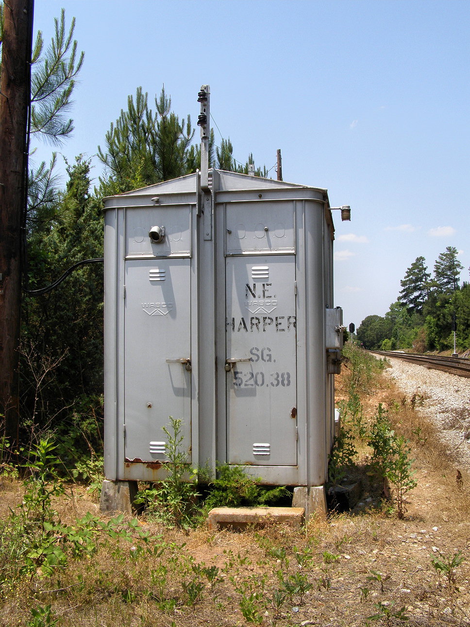 The Position Light: Relay the Hut