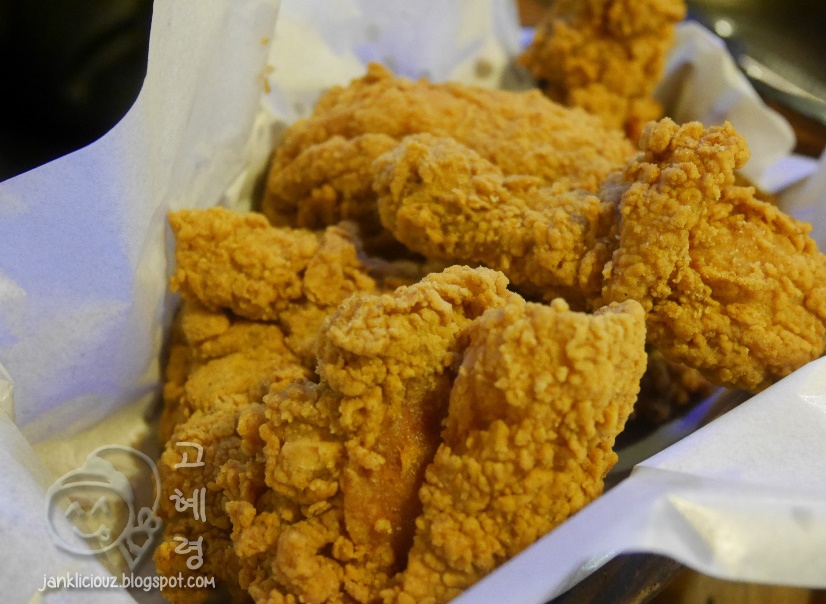 Oven & Fried Chicken (OFC / Okkudak & Ssaldak 오꾸닭) - JANEL.K 고혜령