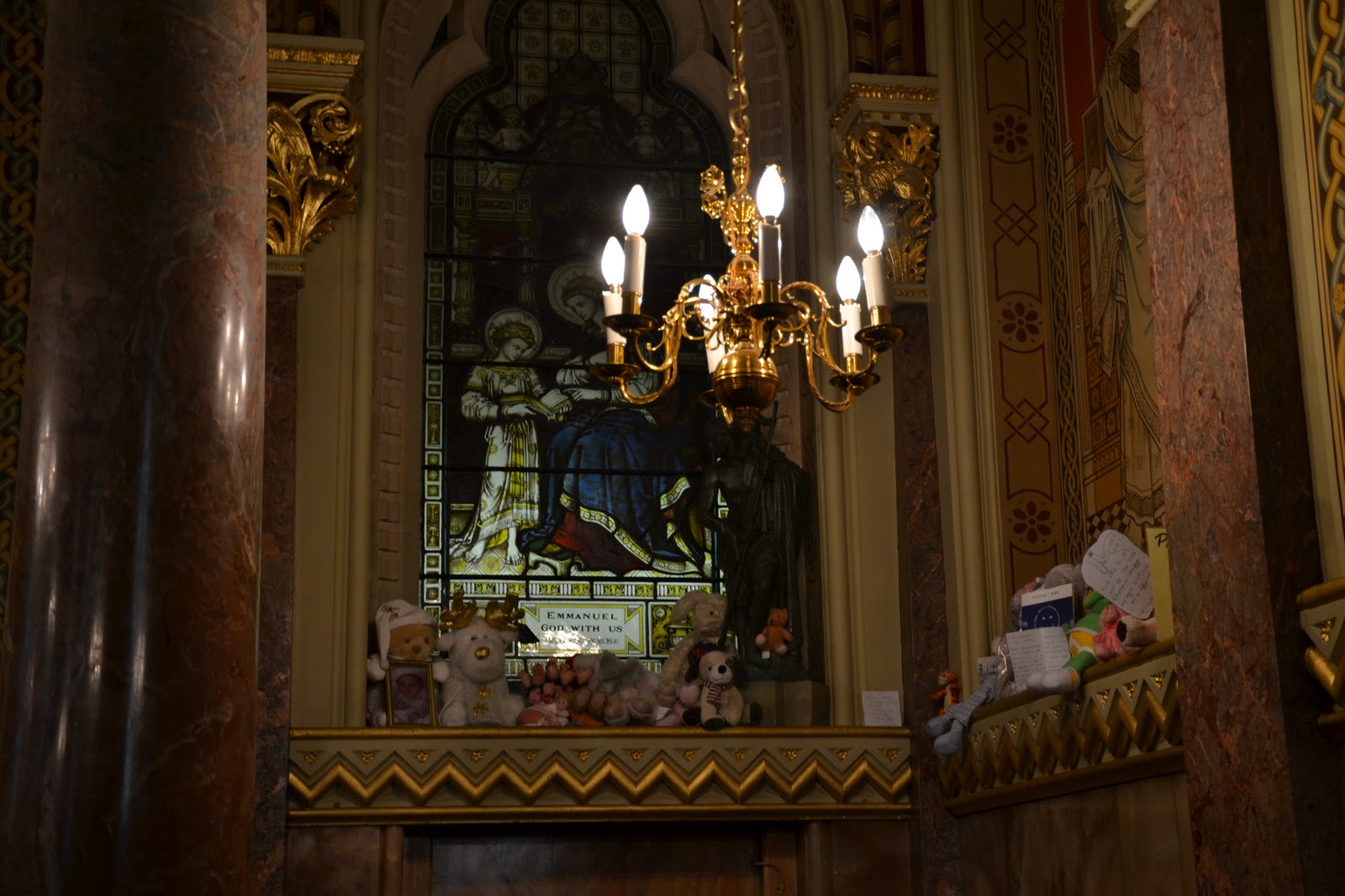 Les roses de décembre: The Chapel of St. Christopher and the GOSH ...