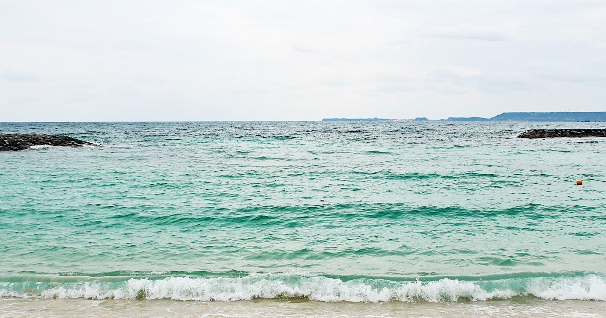 Enjoying Life With 4 Kids: A Visit to Uken Beach