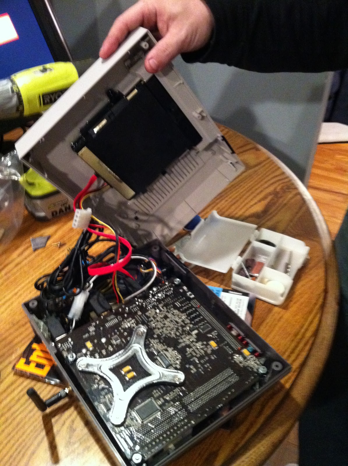 Retro Fools Classic Gaming / Emulation Modding: NES Mod, Complete!