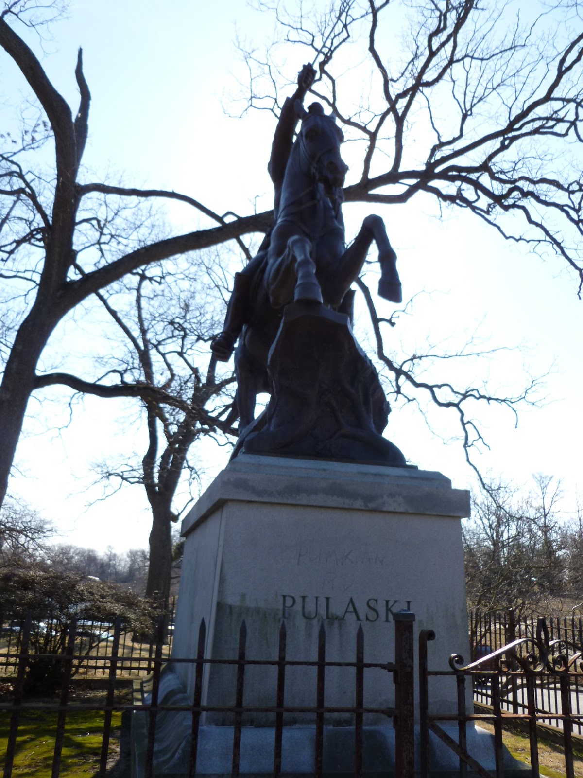 Photo-ops: Statue of Historic Figure: Brigadier General Casimir Pulaski ...