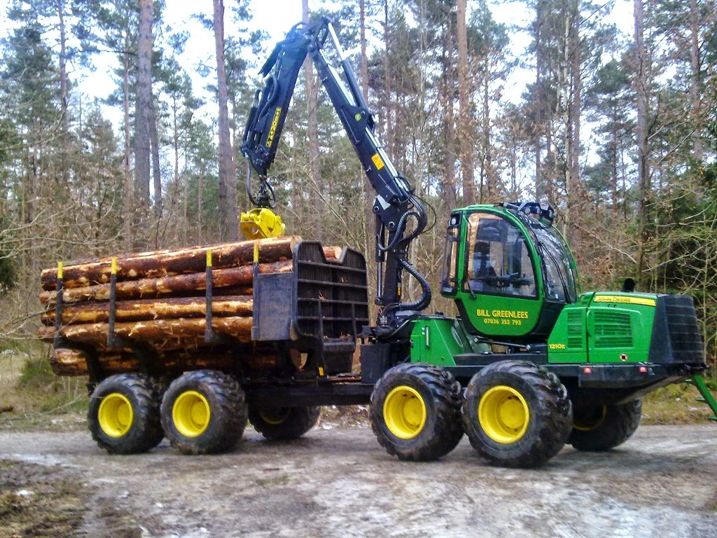 ExploreMachines: Forwarder (Forestry Equipment)