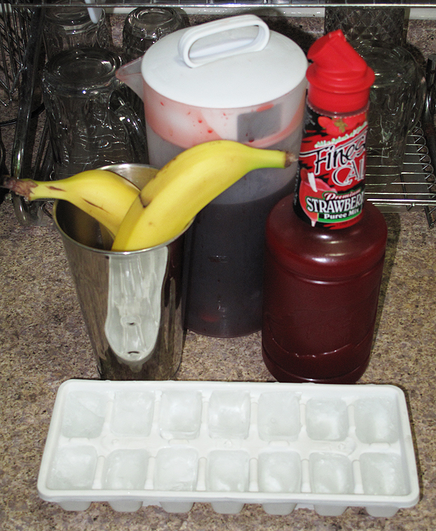 The Shit I Eat: Banana Strawberry Hibiscus [Kool-Aid] Smoothie