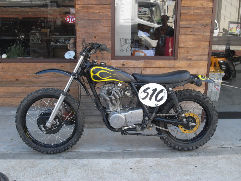 Angeland Thrills: Brat Style VMX - Yamaha SR