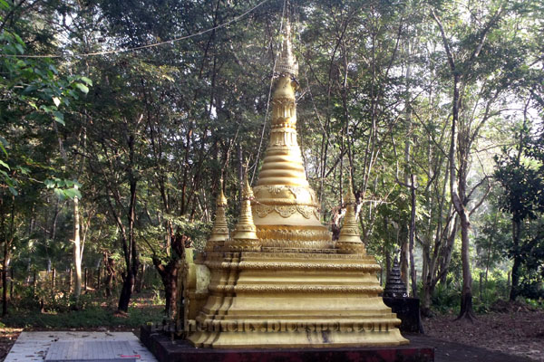 Ayeyarwaddy Rural DevelopmentInfo: One of the famous pagoda of Pathein city