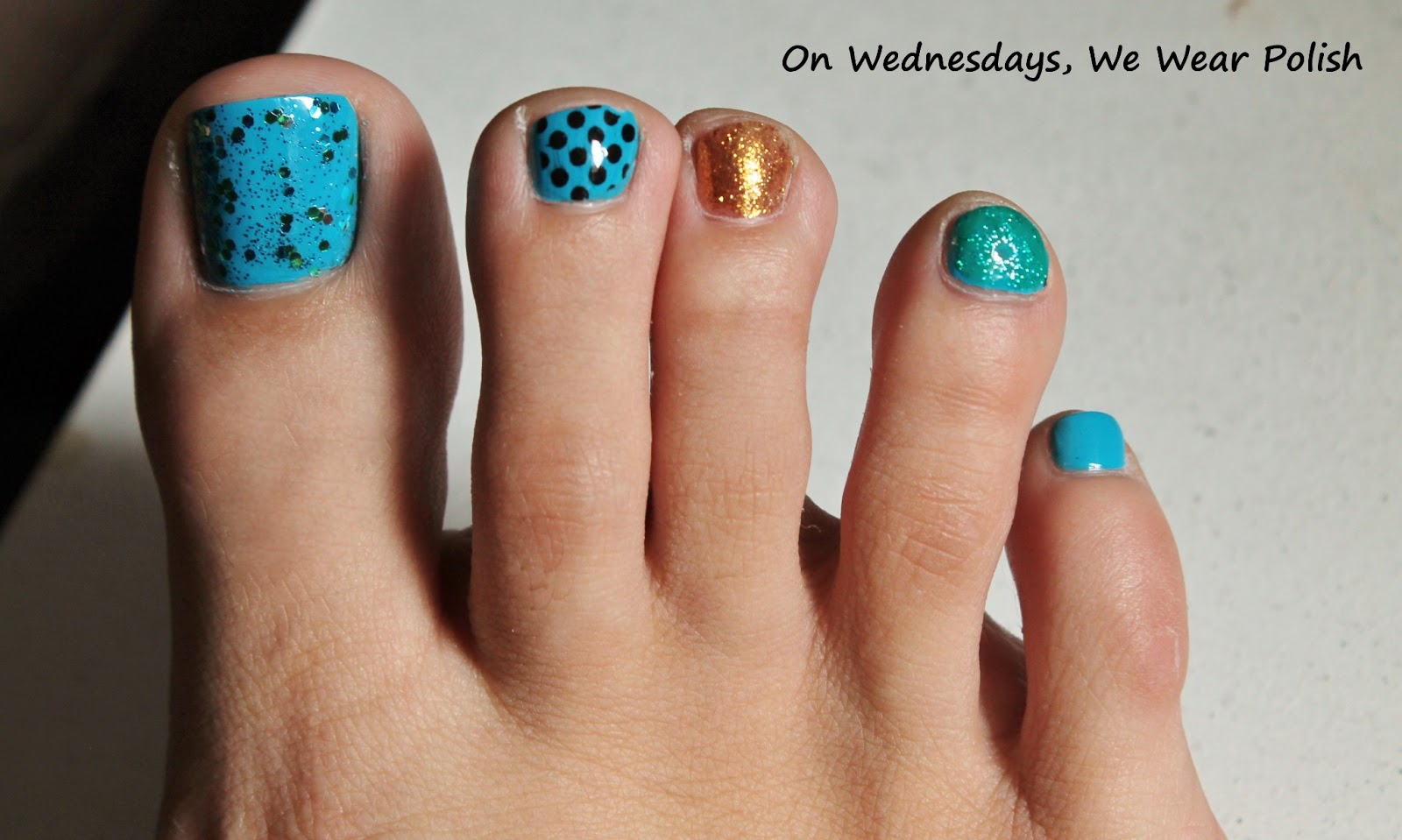 On Wednesdays, We Wear Polish : Mix and Match Pedicure