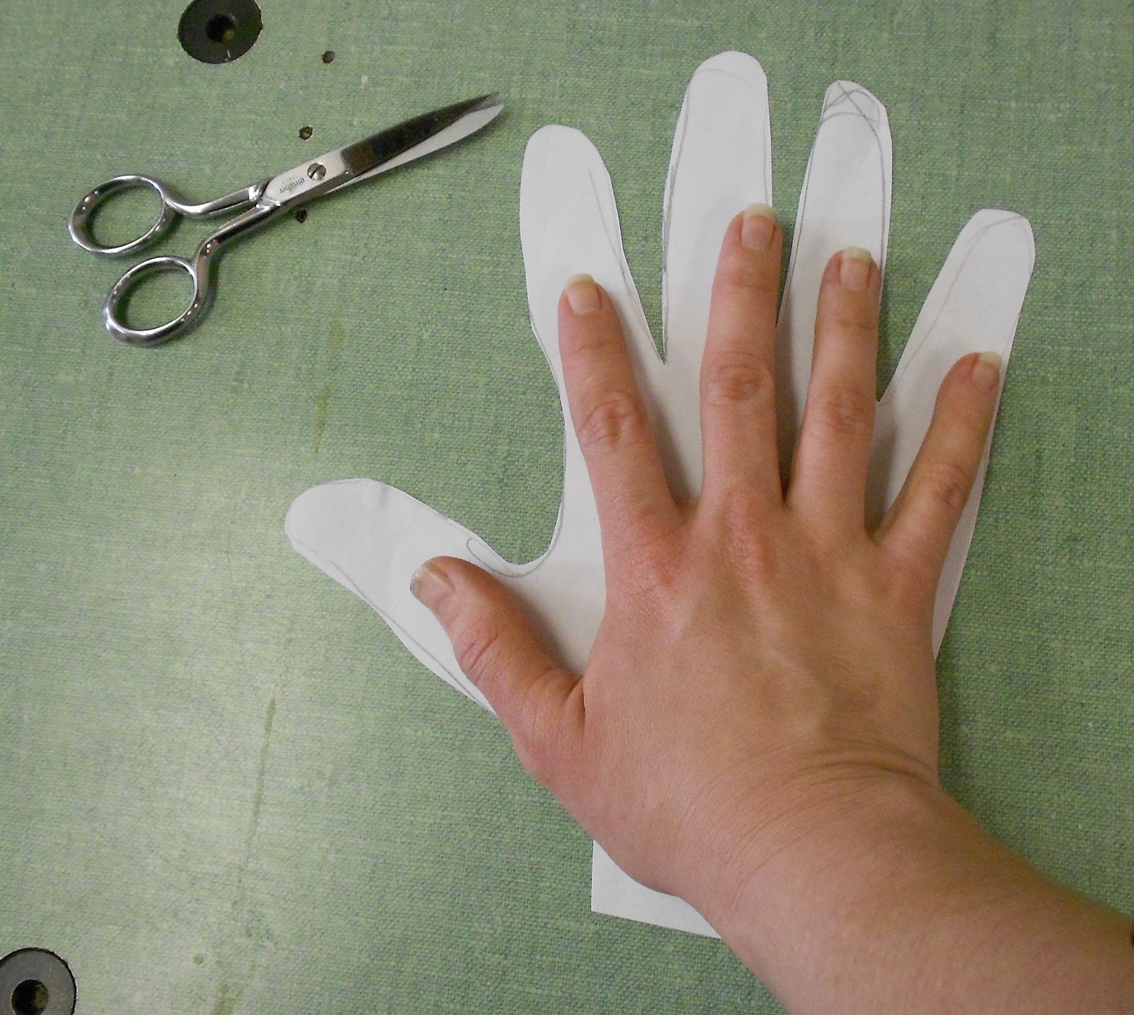 Li Sashay: Day Twenty-Six: How to Make Librarian Cotton Gloves