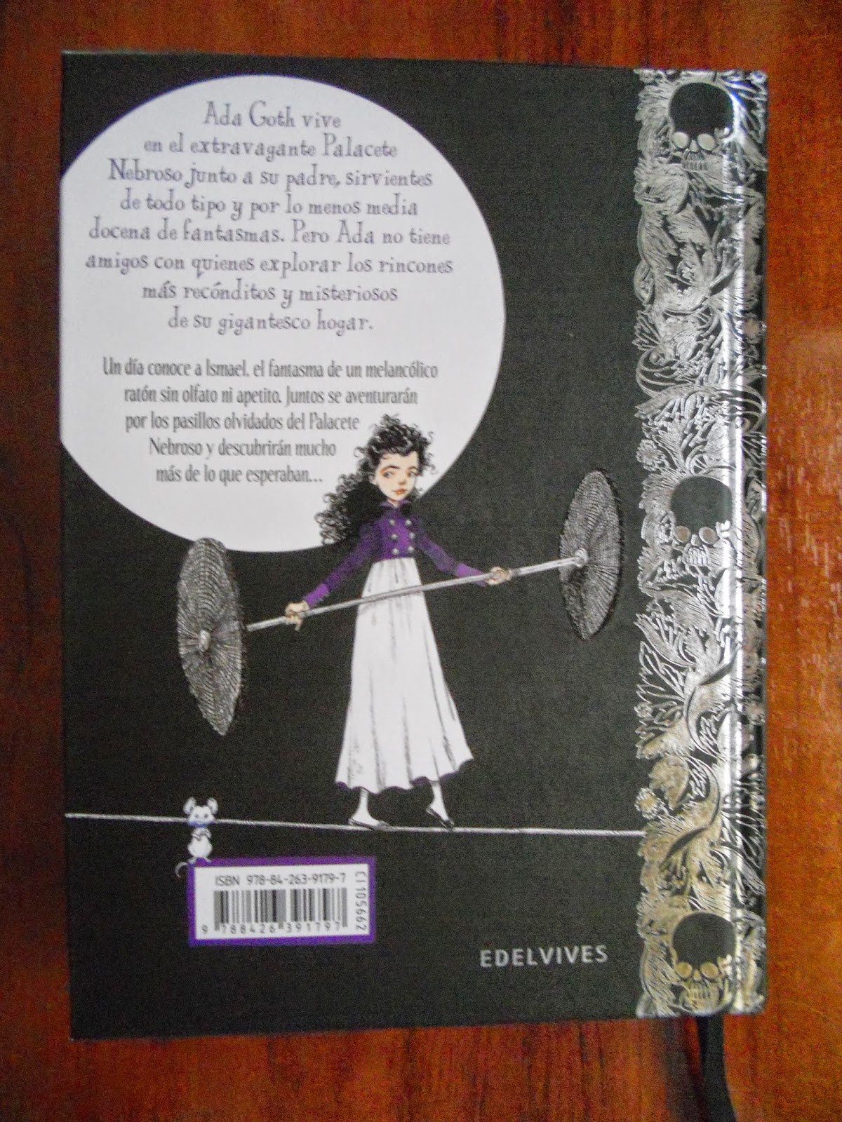 Todos mis libros: Ada Goth y el fantasma del ratón.