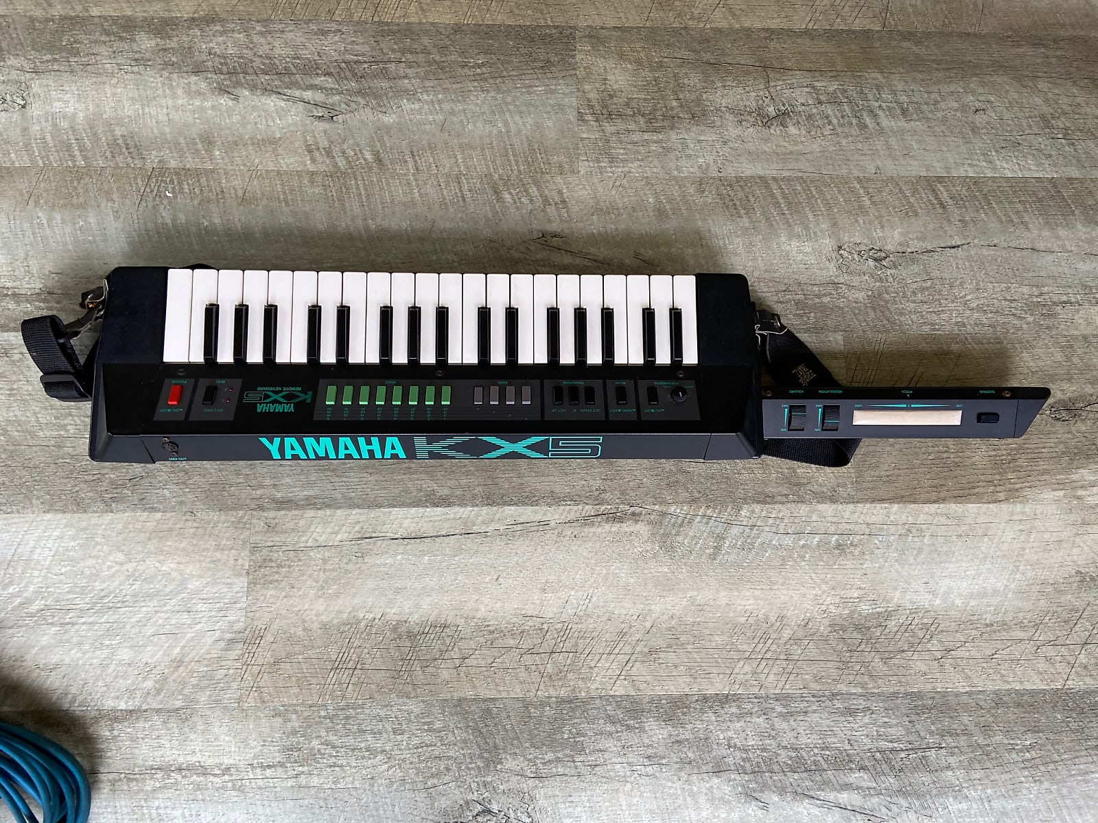MATRIXSYNTH: Yamaha KX5 Keytar Midi Controller with OHSC