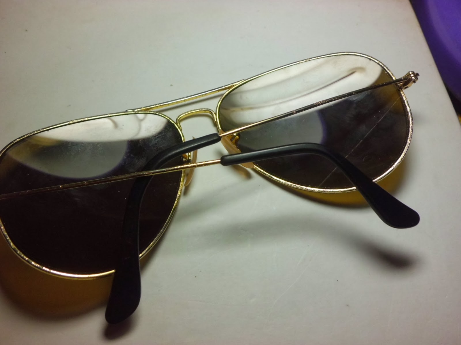 KOLEKSI ANTIK: KACAMATA SUNGLASSES ORIGINAL RAYBAN N BRANDED