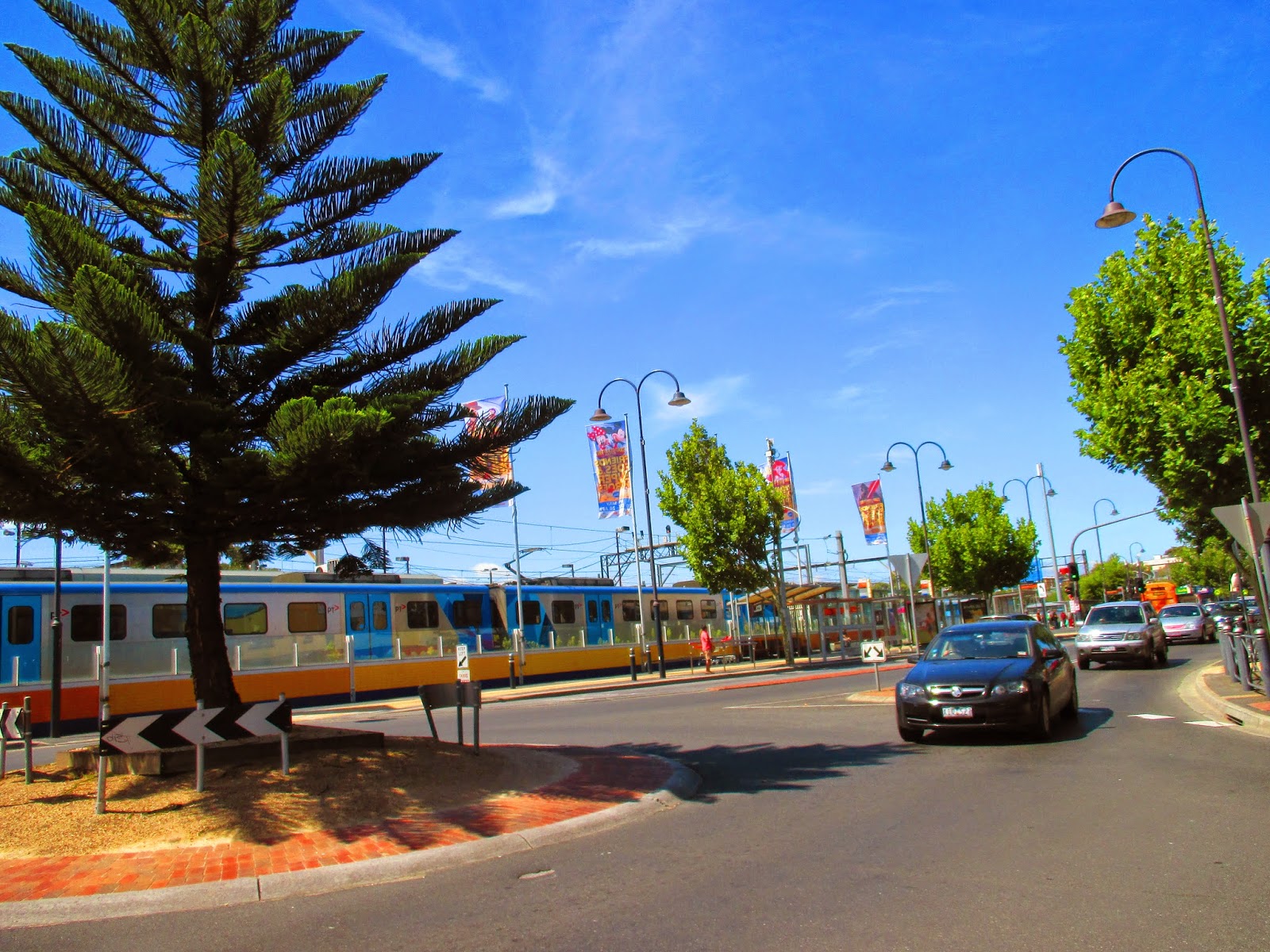 Konted's Make My Day 2: On The Beach Of Frankston