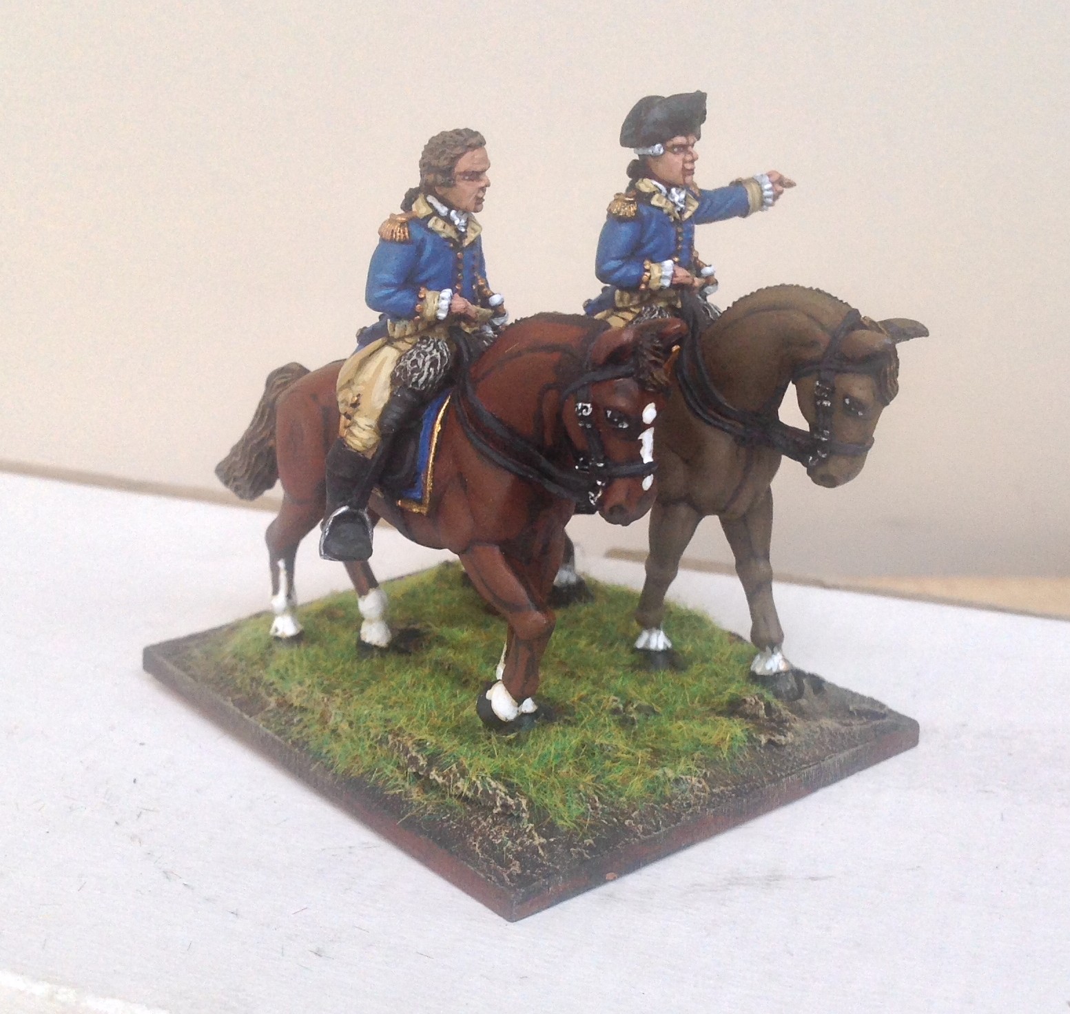 15mm paint shack: AWI 40mm Continetal front rank General & aid