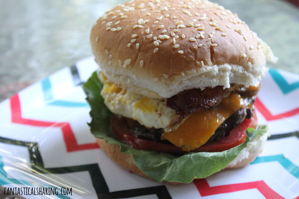 Fantastical Sharing of Recipes: Barnyard Burgers