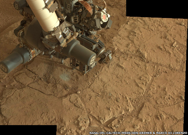 Suburban spaceman: Nasa Mars Curiosity Rover: Drills Rock Sample