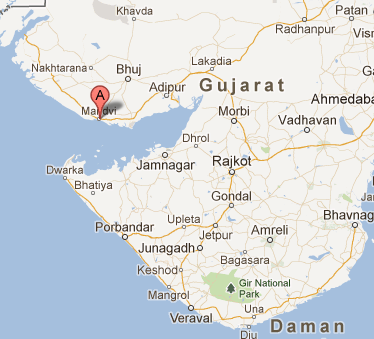 Gangewifre Weaving: Mandvi, Gujarat - Household Textiles