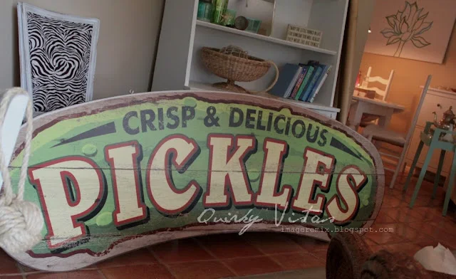 I Love That Junk: One big 'ol pickle sign - Quirky Vistas