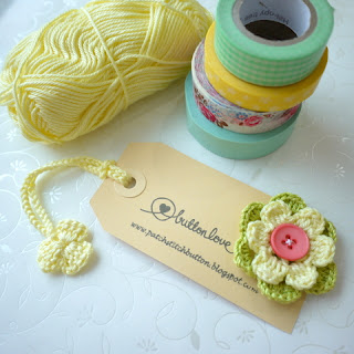 patch.stitch.button: Crochet Flower Tag