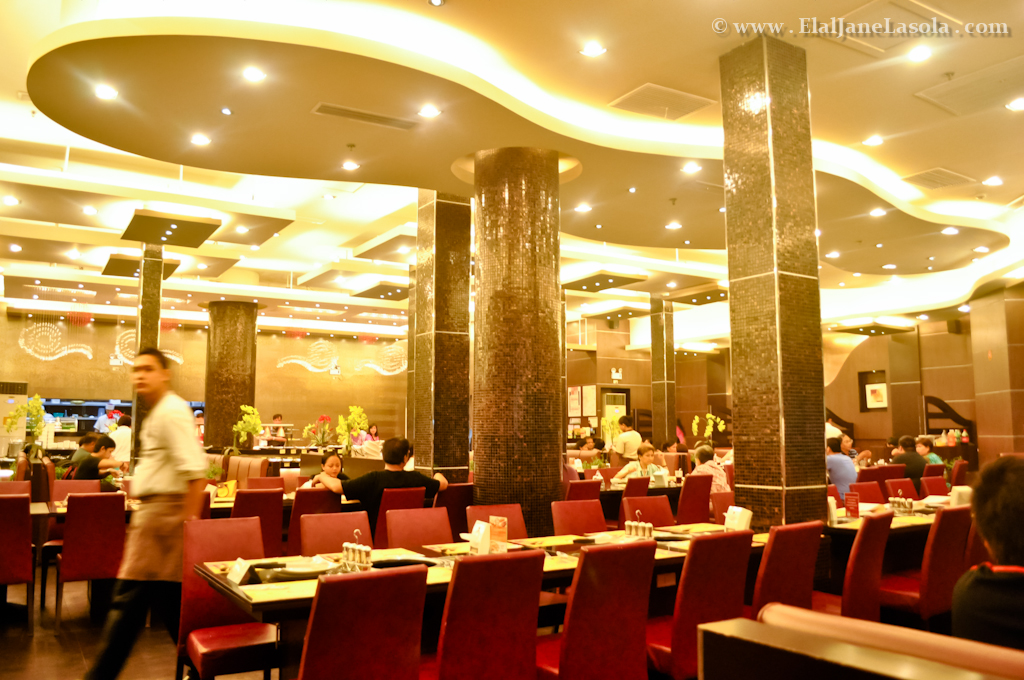 Elal Lasola Travel & Photography: Yakimix, Trinoma