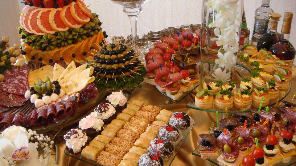 Organizare mese festive la domiciliu