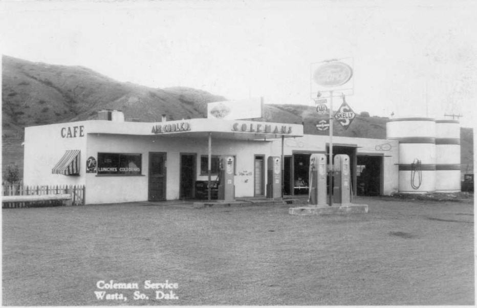 Fast is fast...: Vintage service stations.