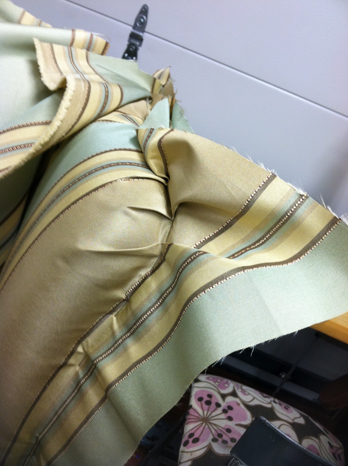 The Drapery Lady: Wing Chair Slipcover Instruction