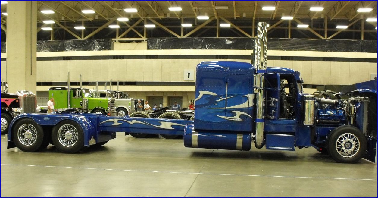 roadtrip chris arbon: Pictures of Custom Trucks at the Great American ...