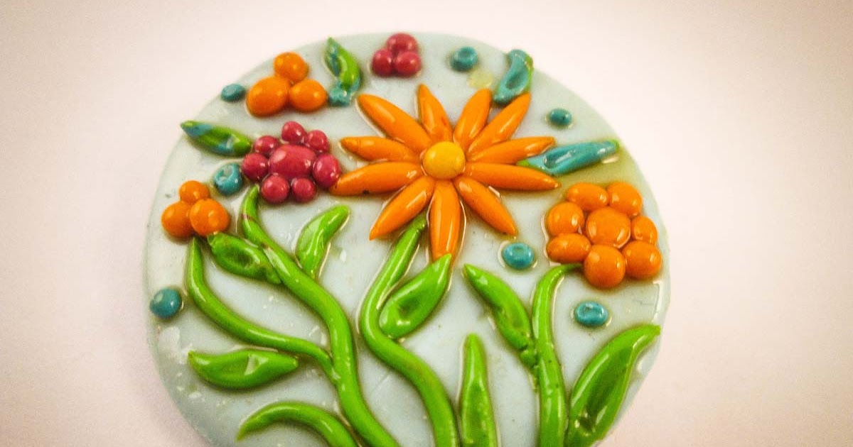 Indrani Handmade: Brose realizate manual cu multe flori