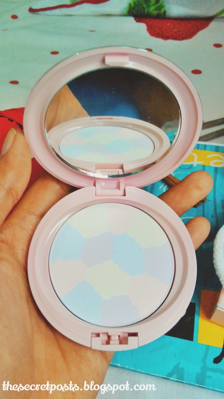Review: Red-A Translucent Compact Powder