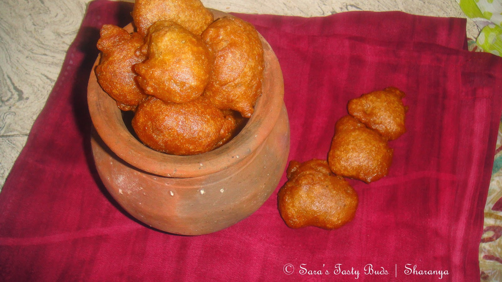 SARA'S TASTY BUDS: KACHAYAM / SWEET FRITTERS