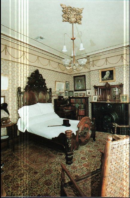 Discovering Indiana's Crossroads: James Whitcomb Riley Museum Home