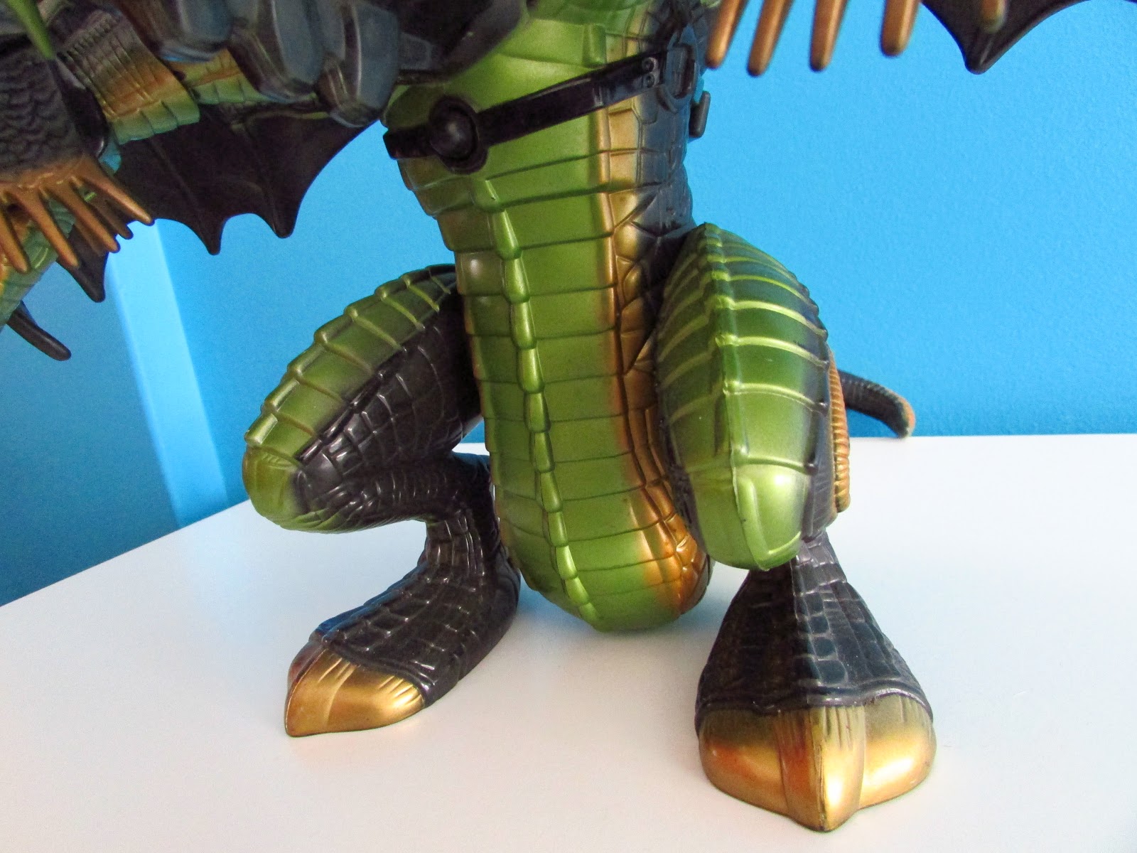 My Best Toys: Dragon Flyz - Doomfyre deluxe Dragon figure com Summit...