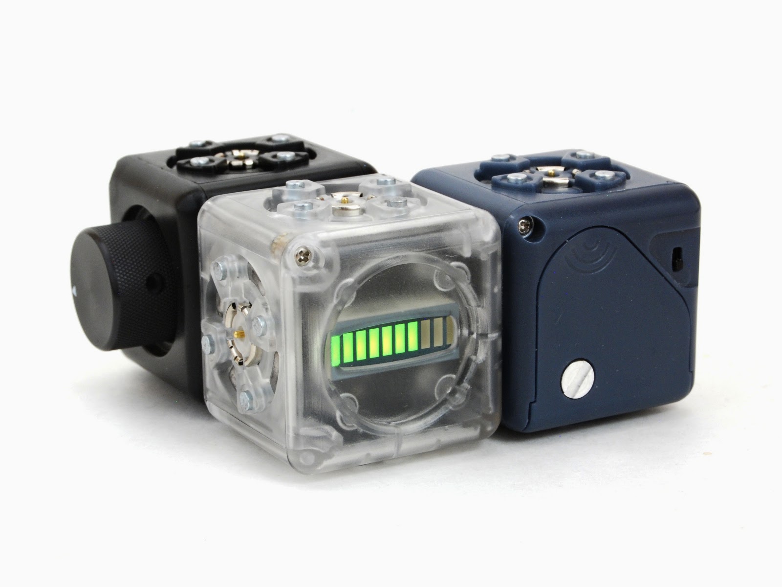 ScribblerZeal: MOSS - The Dynamic Robot Construction Kit