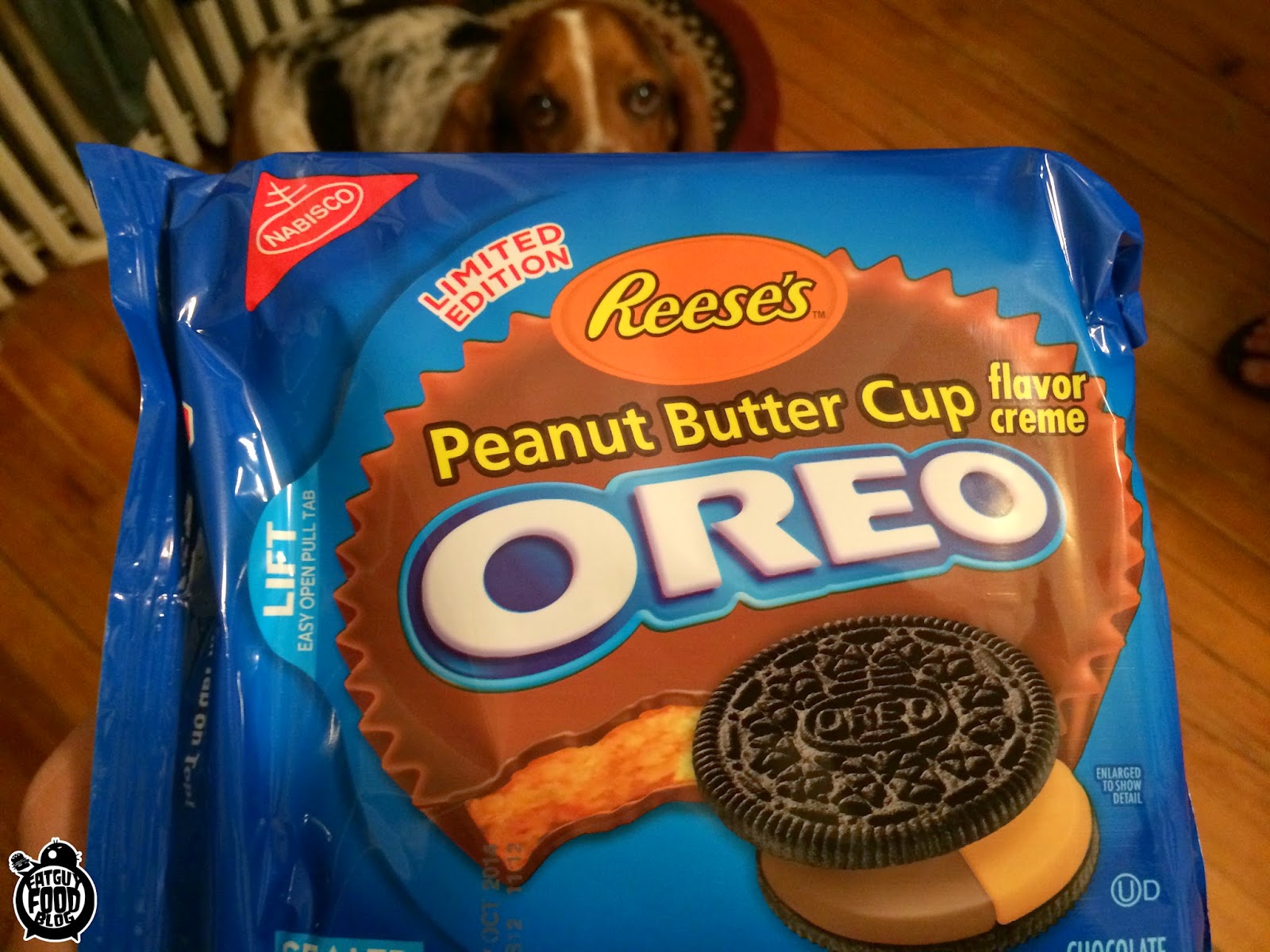 FATGUYFOODBLOG: Reese's Peanut Butter Cup Oreos!
