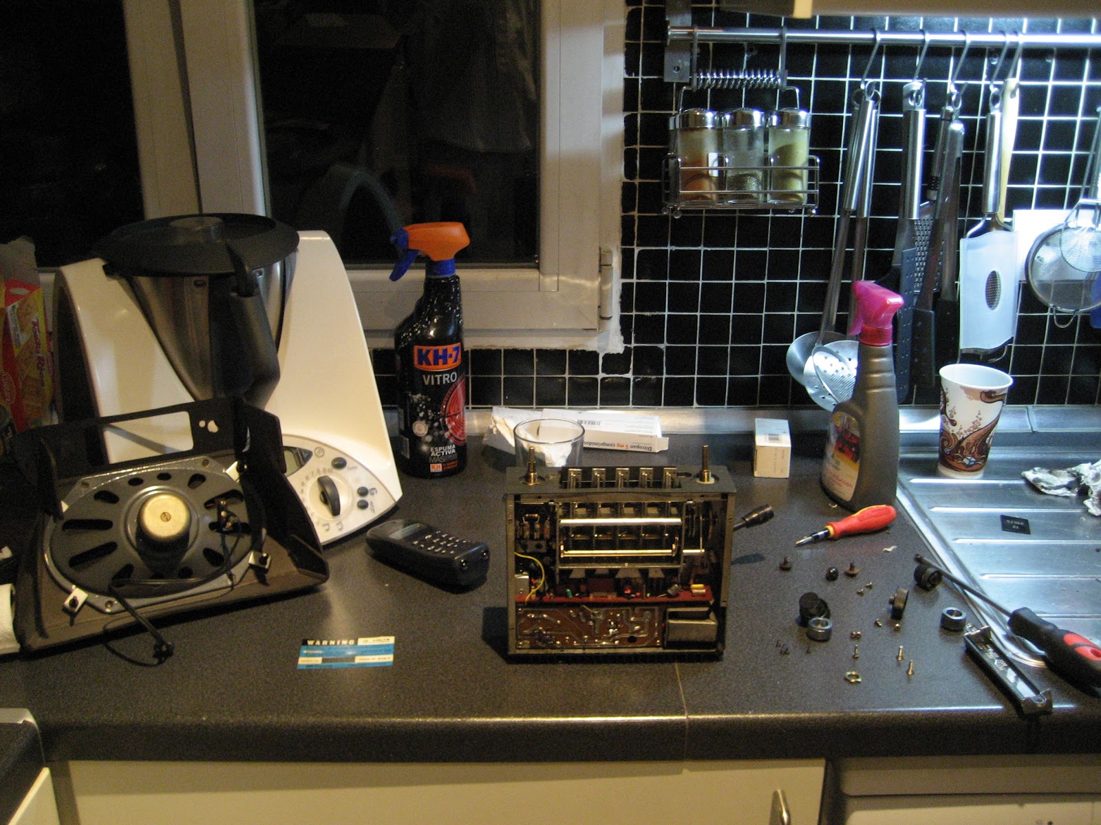 Austin Healey Sprite MK3 restoration: Cleaning and verifying the radio