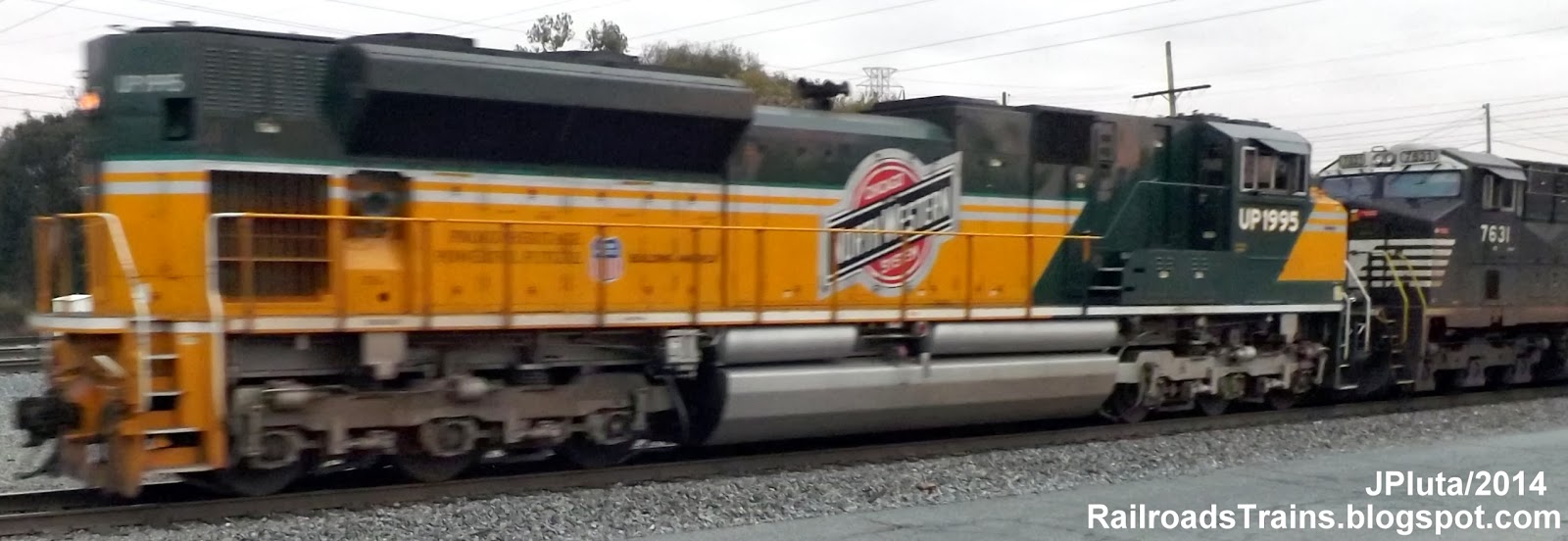 RAILROAD Freight Train Locomotive Engine EMD GE Boxcar BNSF,CSX,FEC ...