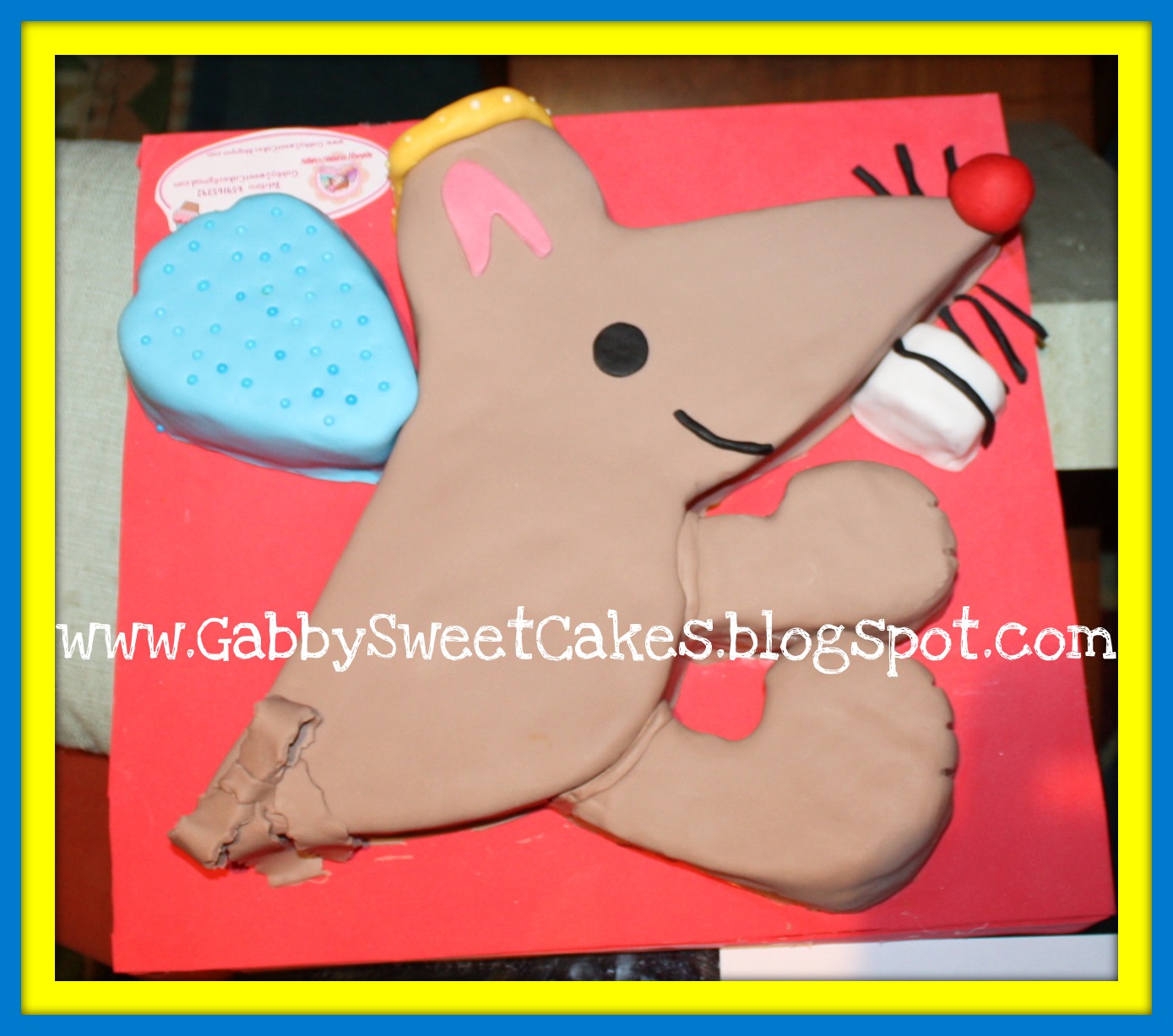 GabbySweetCakes Repostería Personalizada: Tarta Ratón Pérez