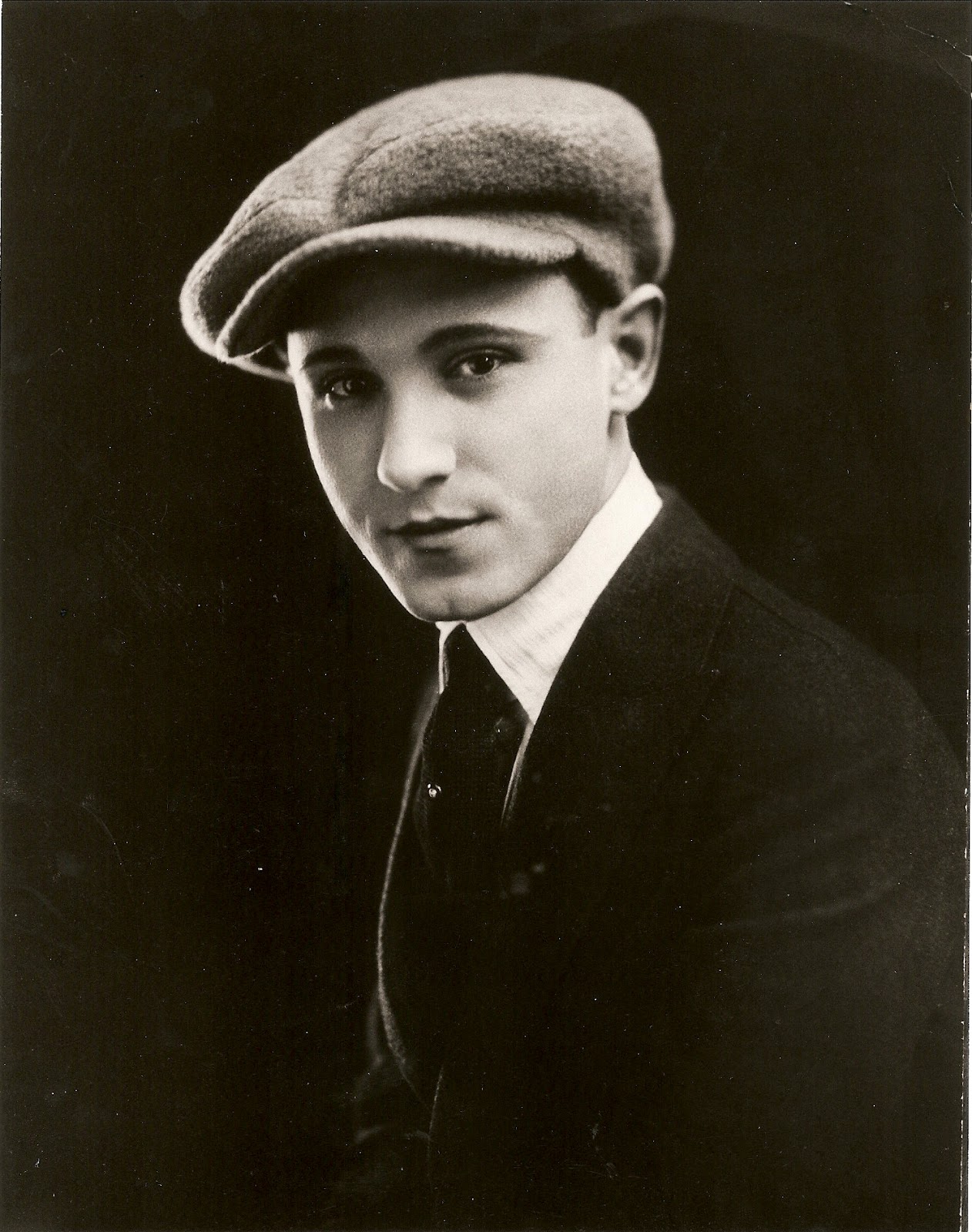 THE MAYBELLINE STORY : Happy Presidents Day, with the Beach Boys.