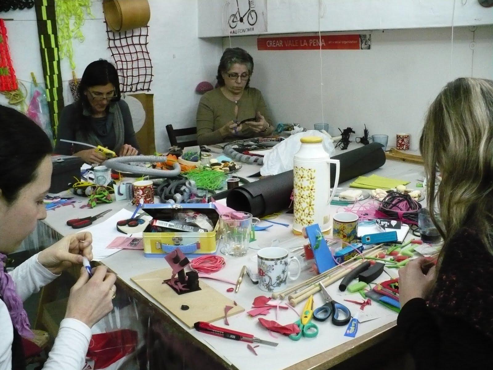 Talleres de Experimentación Textil Contemporánea: LABORATORIO DE ...