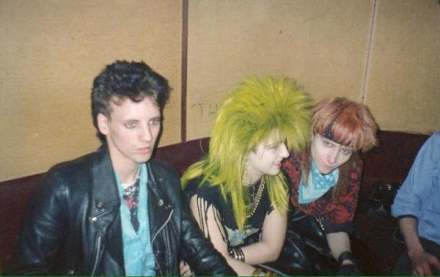 23 Vintage Photographs Capture Yorkshire Goth Scene From the Late 1970s ...